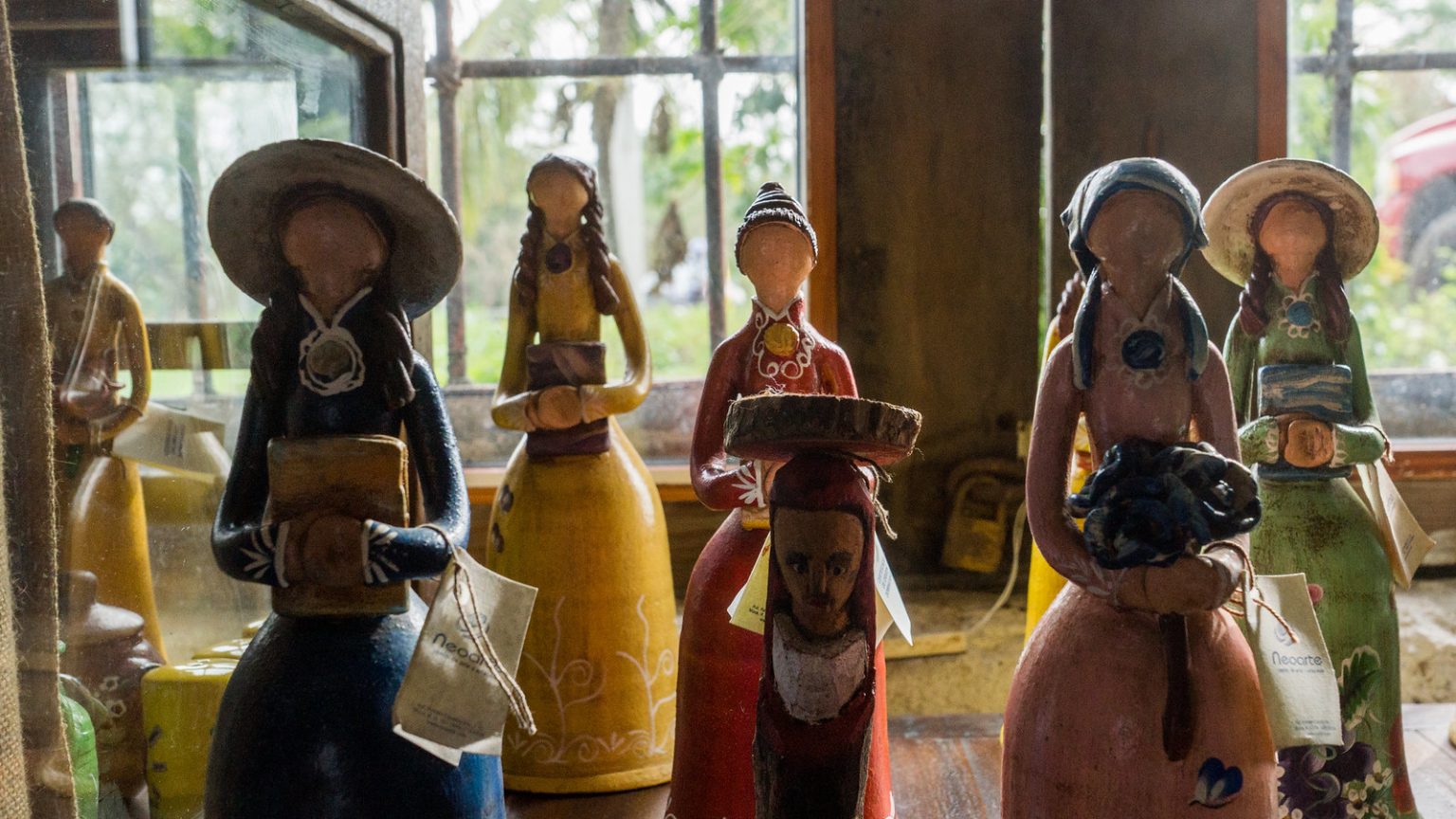 Las Muñecas sin Rostro: Un Símbolo Único de la Cultura Dominicana 🎭🇩🇴 ...